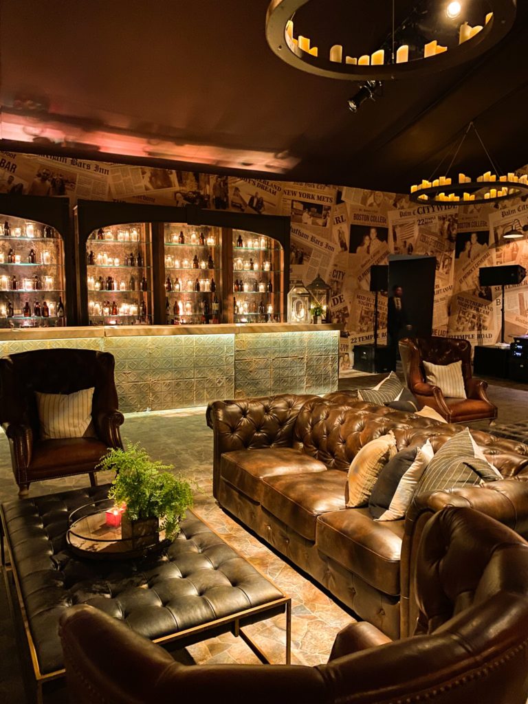 Custom Made Furniture and Décor for Events in Chicago, Illinois